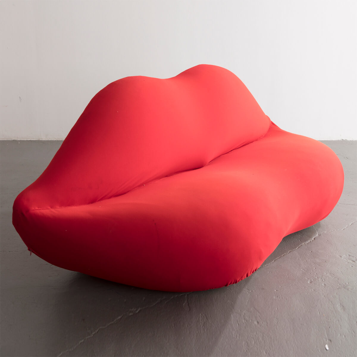 "Bocca" Sofa by Studio 65 (CO642) | R & Company